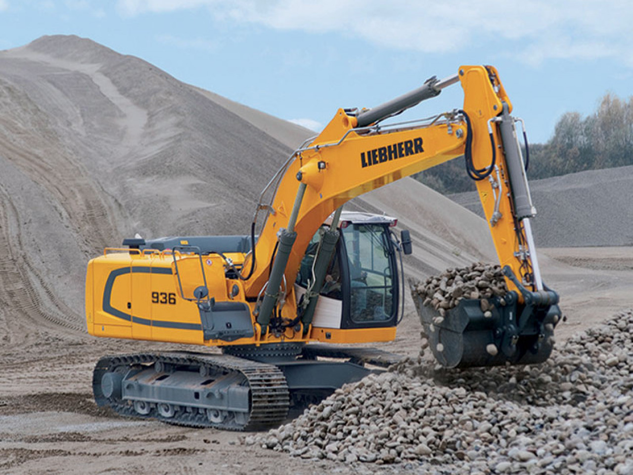 Location engin terrassement: pelles, mini chargeuse, dumpers | Groupe HBI